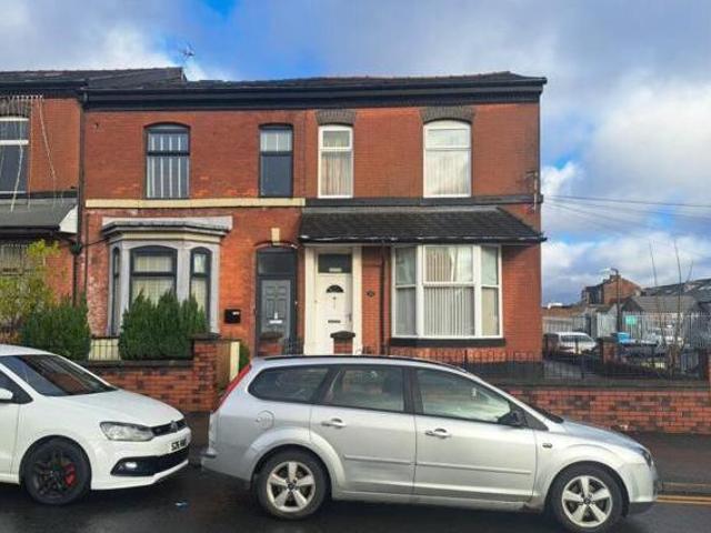 4 Bedroom End Of Terrace House For Sale In Bolton, Lancashire