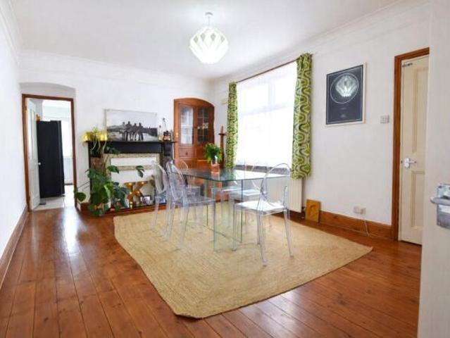 4 bedroom end of terrace house for sale in Bostock Avenue, Abington, Northampton, NN1