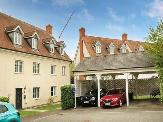 4 bedroom end of terrace house for sale in Beadle Place Great Totham LARGE BEDROOMS SECLUDED RE