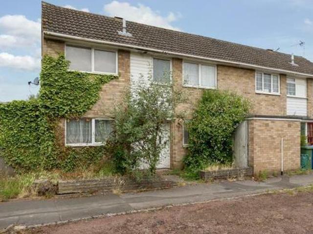 4 Bedroom End Of Terrace House For Sale In Berkshire