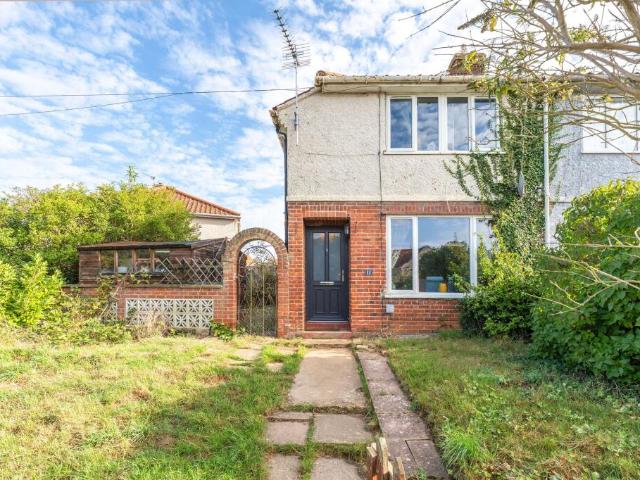 4 bedroom end of terrace house for sale in Birkbeck Road, Norwich, NR1