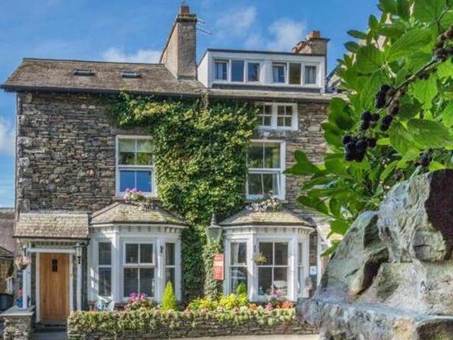 4 Bedroom End Of Terrace House For Sale In Biskey Howe Road