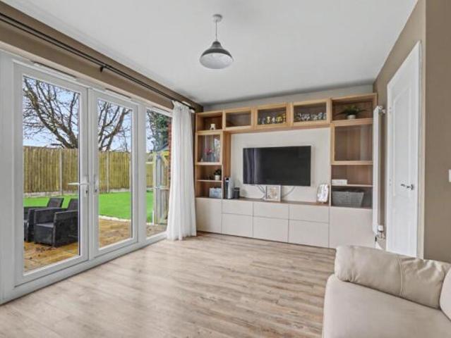 4 bedroom end of terrace house for sale in Bramling Way, Rainham, ME8