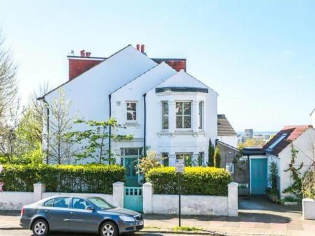 4 Bedroom End Of Terrace House For Sale In Brighton, East Sussex