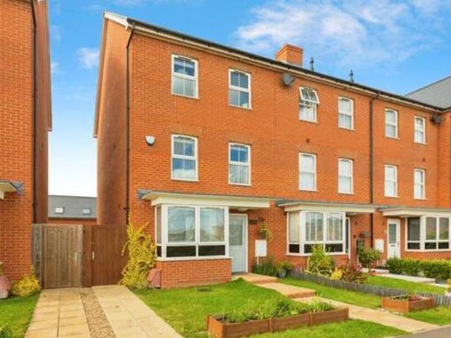 4 Bedroom End Of Terrace House For Sale In Broughton