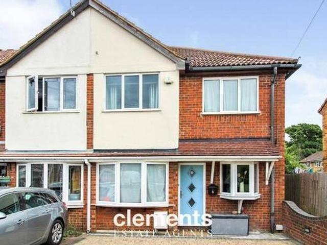 4 bedroom end of terrace house for sale in Gammon Close Hemel Hempstead HP3