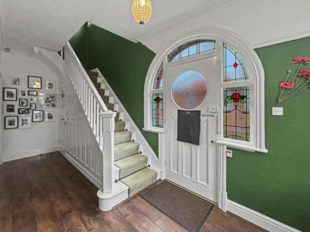 4 bedroom end of terrace house for sale in Glebelands Road, Prestwich, M25