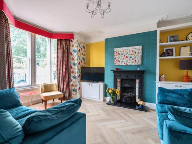 4 bedroom end of terrace house for sale in Gloucester Road, Bristol, BS35