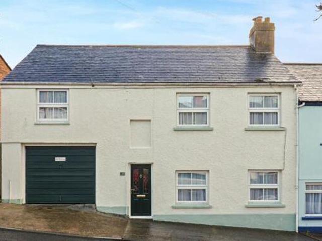 4 Bedroom End Of Terrace House For Sale In Great Torrington, Devon