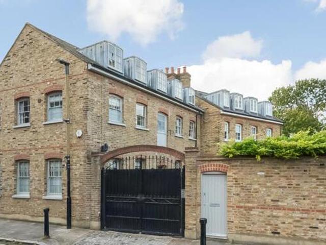 4 Bedroom End Of Terrace House For Sale In Greenwich