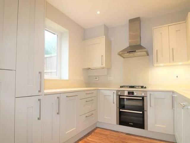 4 bedroom end of terrace house for sale in Green Close Brookmans Park AL9