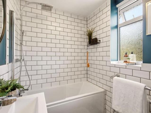 4 bedroom end of terrace house for sale in Gretna Road, Coventry, CV3