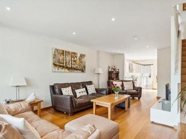 4 Bedroom End Of Terrace House For Sale In Grove Park