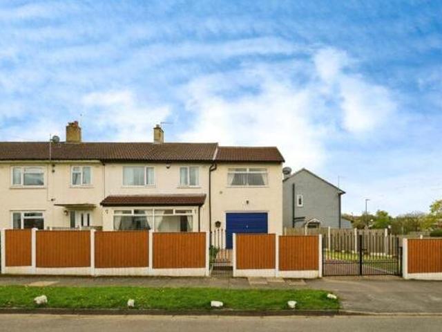 4 Bedroom End Of Terrace House For Sale In Guiseley