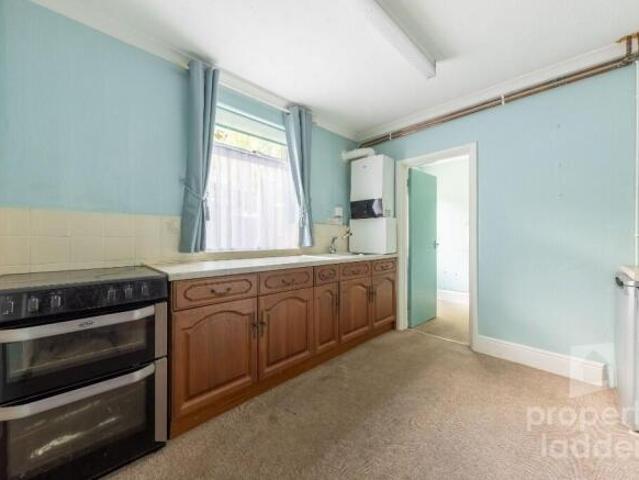 4 bedroom end of terrace house for sale in De Caux Road, NR3