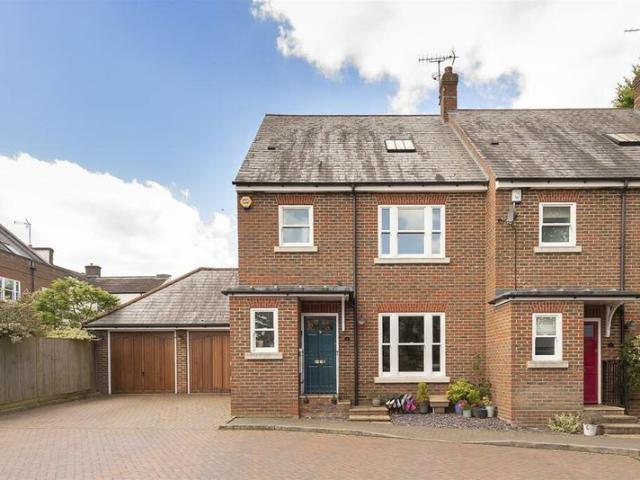 4 bedroom end of terrace house for sale in Emily Court, Harpen.