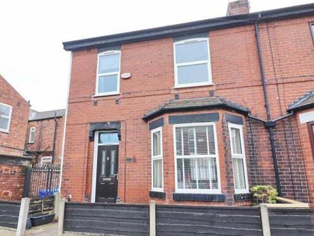 4 Bedroom End Of Terrace House For Sale In Eccles