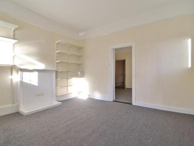 4 bedroom end of terrace house for sale in Fawcett Road, Southsea, PO4