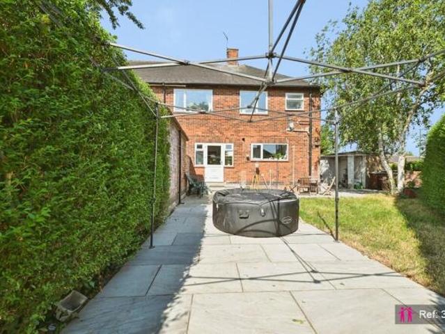 4 bedroom end of terrace house for sale in Firbeck Road, Nottingham, NG8