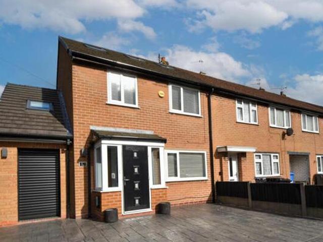 4 Bedroom End Of Terrace House For Sale In Flixton