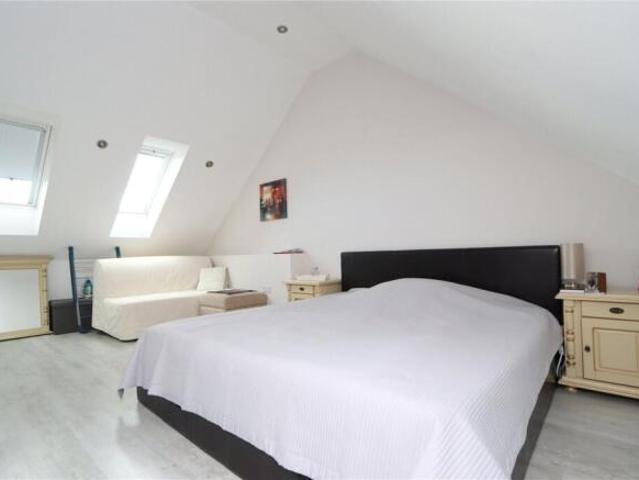 4 bedroom end of terrace house for sale in Frampton Grove, Westcroft, MK4