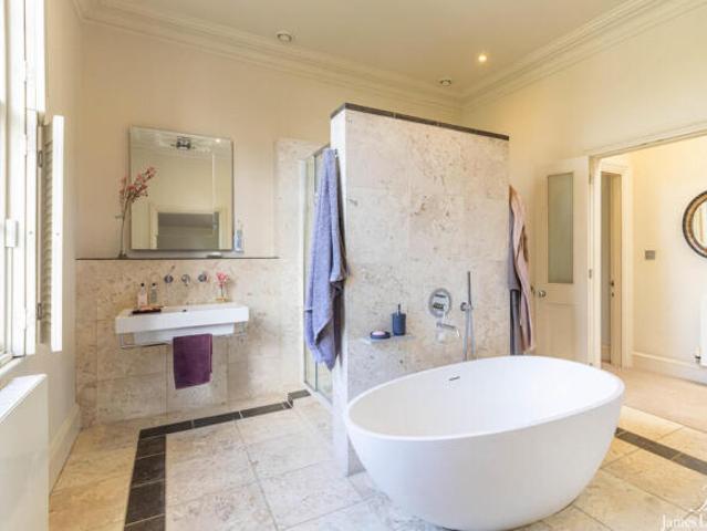 4 bedroom end of terrace house for sale in Frederick Road, Edgbaston, B15