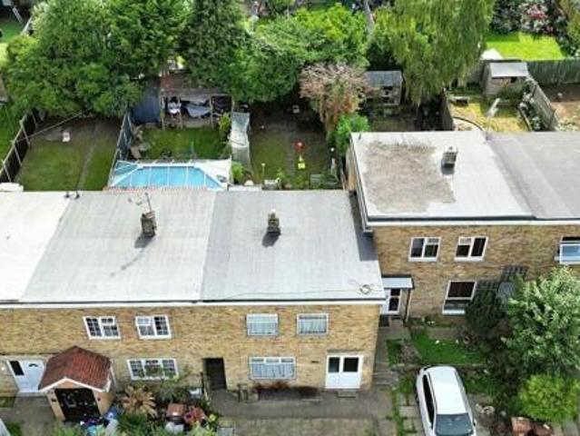 4 Bedroom End Of Terrace House For Sale In Hatfield