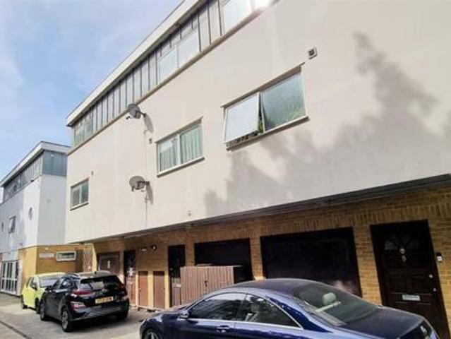 4 Bedroom End Of Terrace House For Sale In Hanwell, London