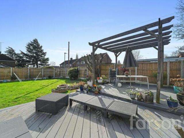 4 bedroom end of terrace house for sale in Harrison Close, Hutton, CM13