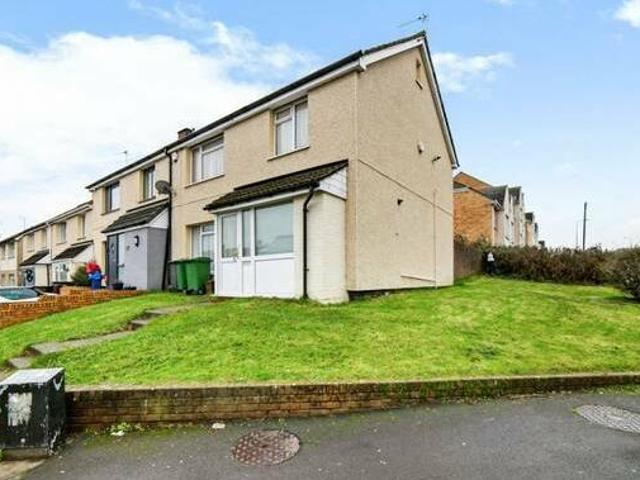 4 bedroom end of terrace house for sale in Hendre Road Rumney Cardiff CF3