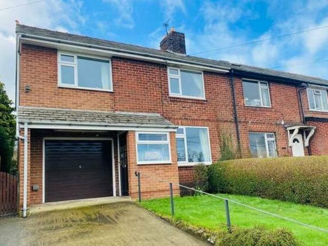 4 bedroom end of terrace house for sale in Higher Lane Rossett Wrexham LL12