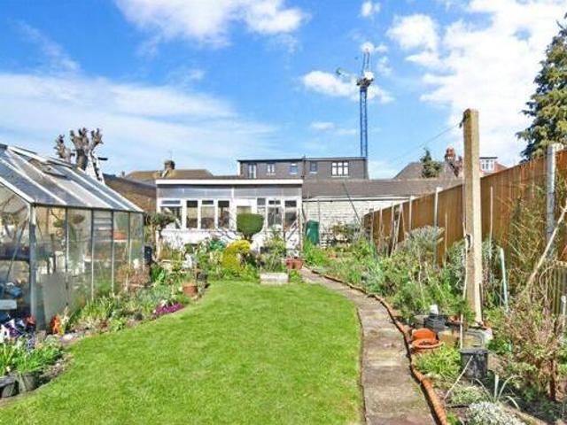 4 Bedroom End Of Terrace House For Sale In Ilford