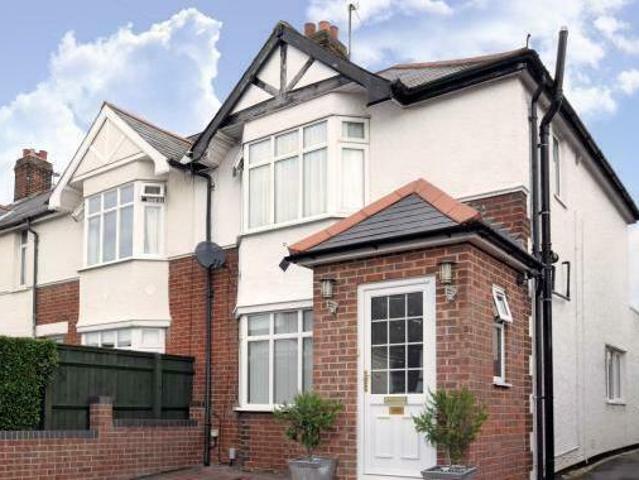 4 Bedroom End Of Terrace House For Sale In Oxfordshire