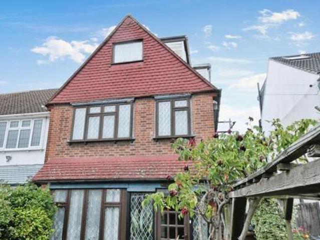 4 Bedroom End Of Terrace House For Sale In London