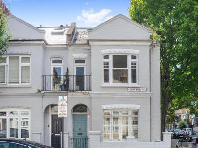 4 Bedroom End Of Terrace House For Sale In London