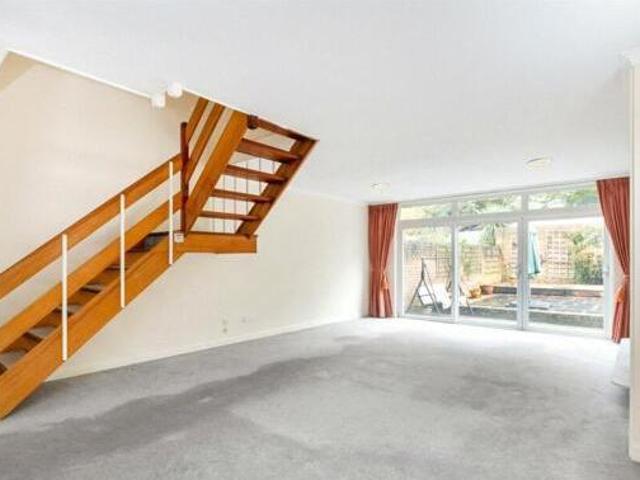 4 Bedroom End Of Terrace House For Sale In London