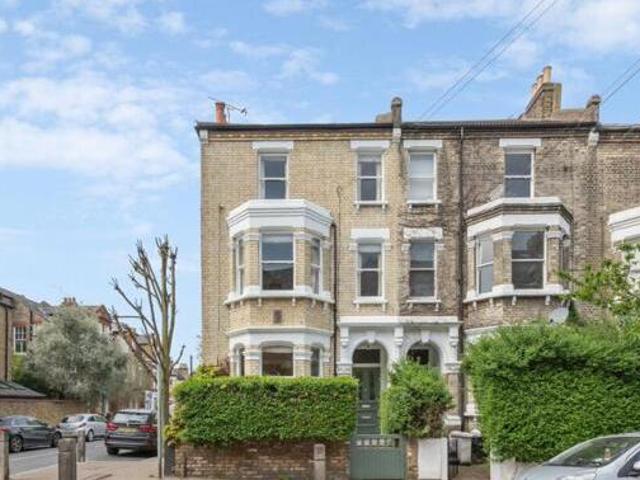 4 Bedroom End Of Terrace House For Sale In London