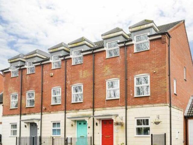4 Bedroom End Of Terrace House For Sale In Langwith