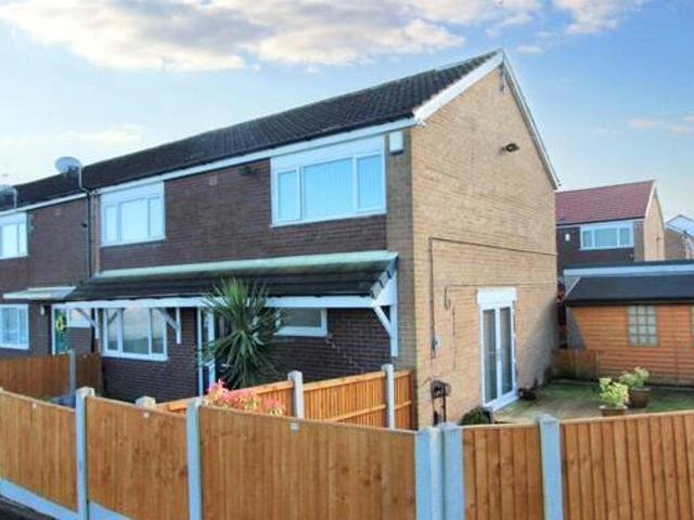 4 Bedroom End Of Terrace House For Sale In Leeds, West Yorkshire