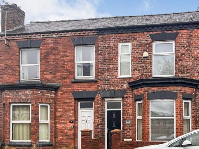 4 Bedroom End Of Terrace House For Sale In Leigh
