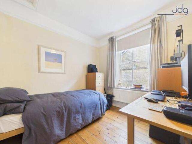 4 bedroom end of terrace house for sale in Lindow Square, Lancaster | Elegant Four Bedroom Period Home on Historic Lindow Square!,LA1