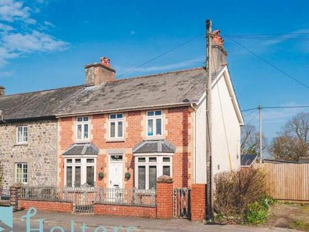 4 Bedroom End Of Terrace House For Sale In Llandrindod Wells