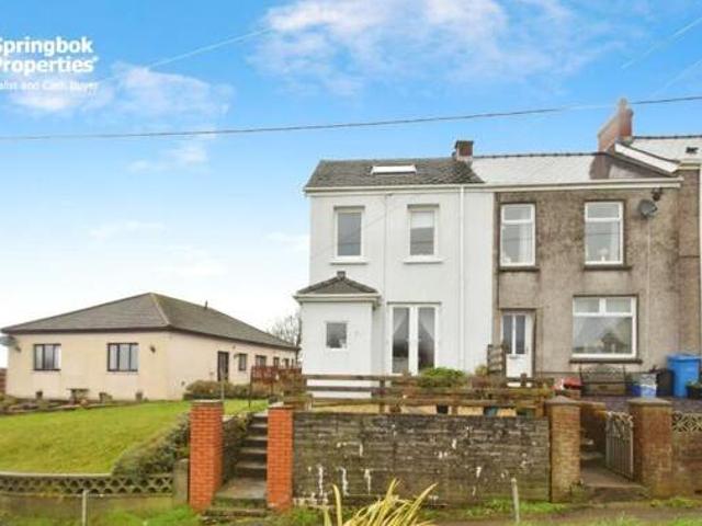 4 Bedroom End Of Terrace House For Sale In Llansaint, Kidwelly