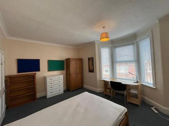 4 bedroom end of terrace house for sale in Monkswell Road, Mount Pleasant, EX4