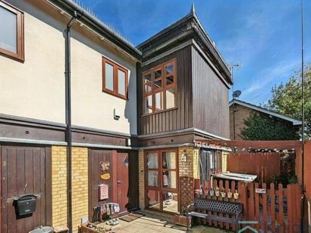 4 Bedroom End Of Terrace House For Sale In Maidstone