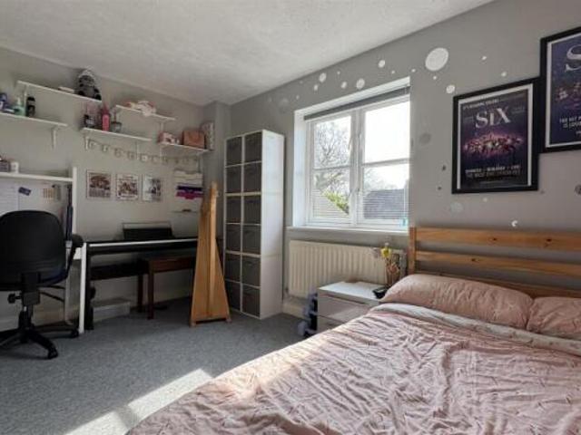 4 bedroom end of terrace house for sale in Manadon, Plymouth, PL5