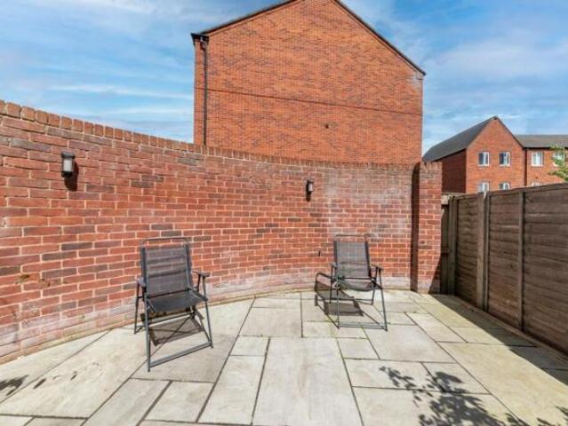 4 bedroom end of terrace house for sale in Manners Court, Saighton, CH3