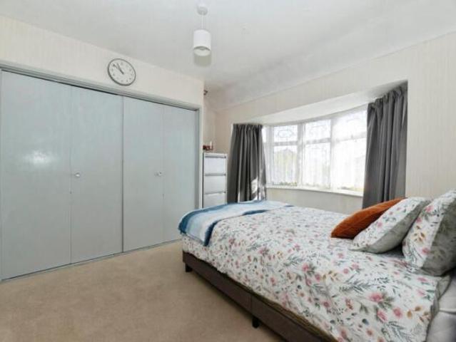 4 bedroom end of terrace house for sale in Marlow Drive, Cheam, SM3