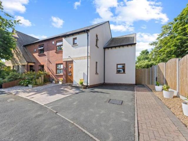 4 bedroom end of terrace house for sale in Marsh Brook Close, Rixton, WA3
