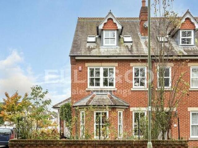 4 Bedroom End Of Terrace House For Sale In Mill Hill, London